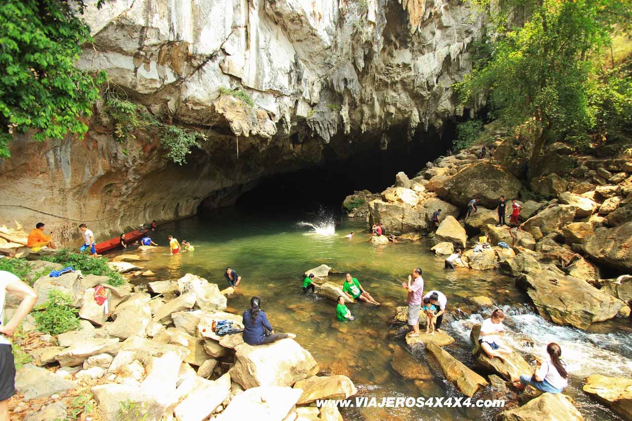 Kong Lor, una cueva única en el Mundo | LAOS - viajeros4x4x4